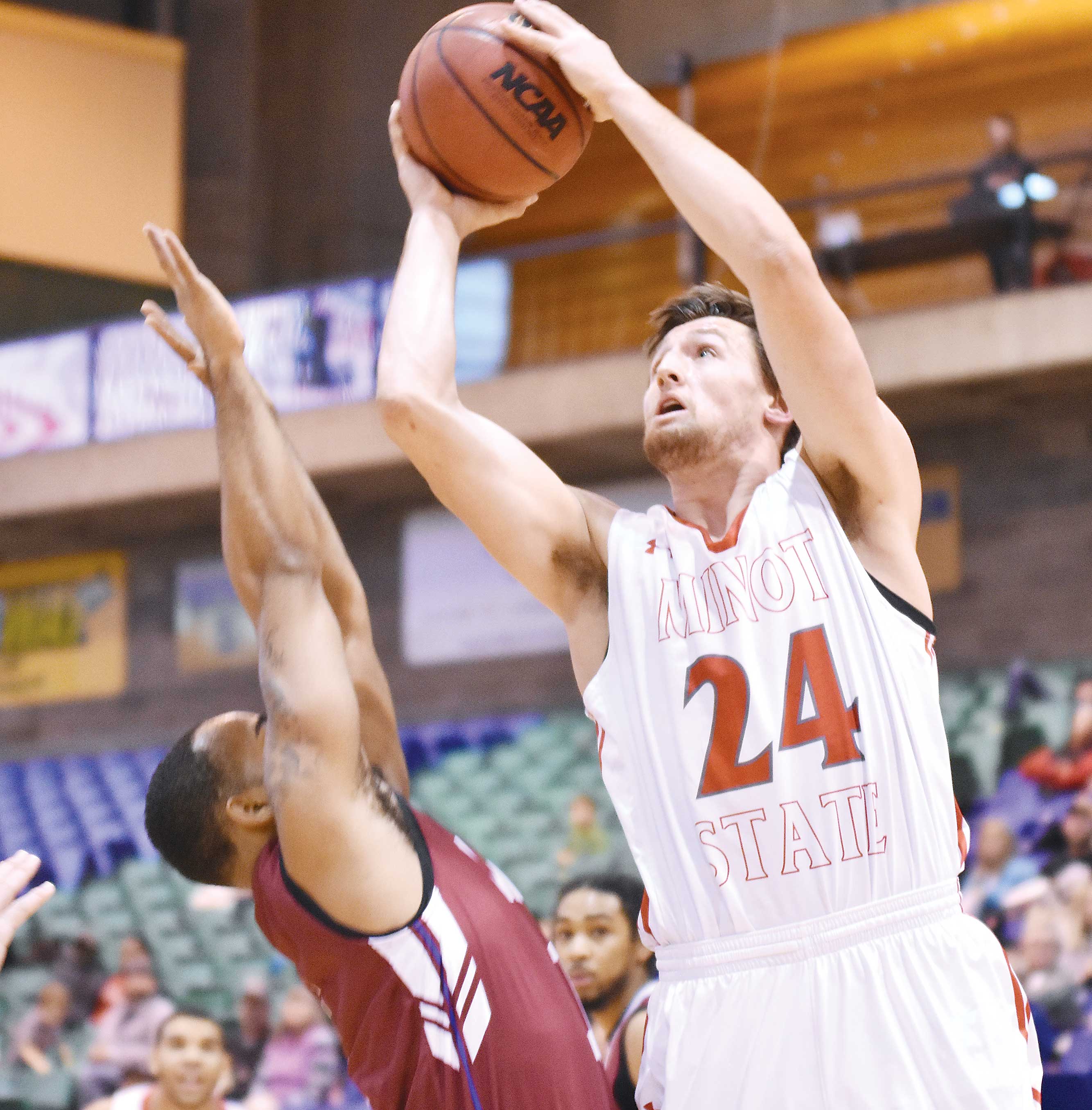 NSIC grind starts now | News, Sports, Jobs - Minot Daily News